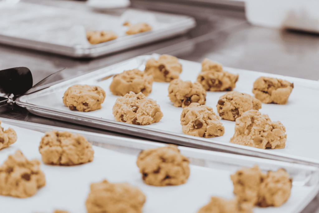 Crumbl Cookies Franchise Cost, Fees & Earning Stats [2026]